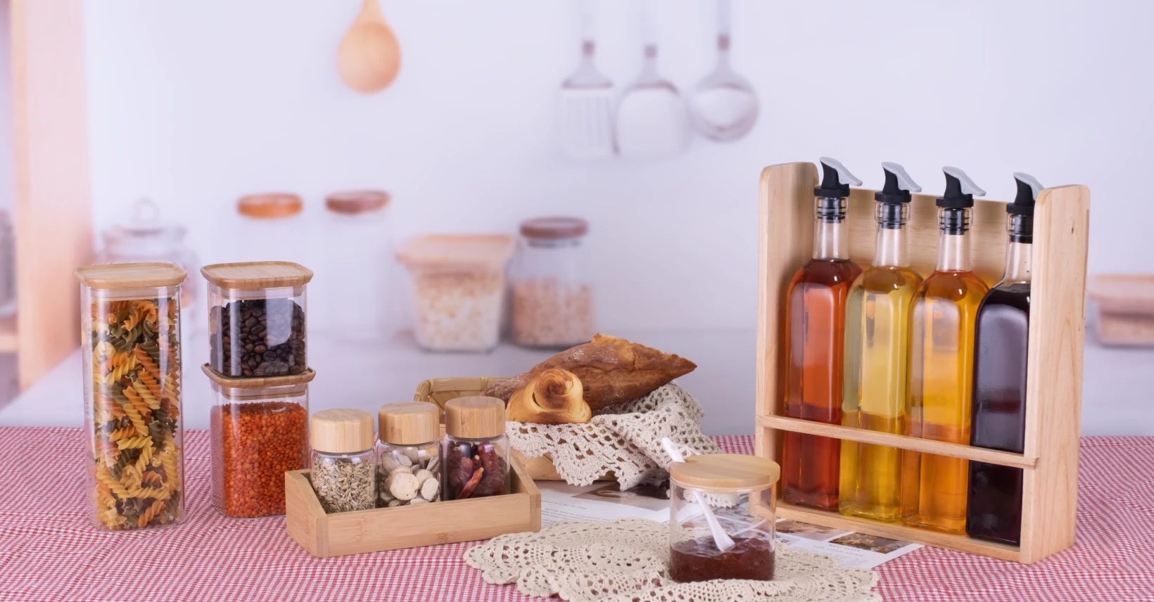 Spice Rack Set Material Guide: Comparing Wood, Bamboo, Metal, Acrylic ...